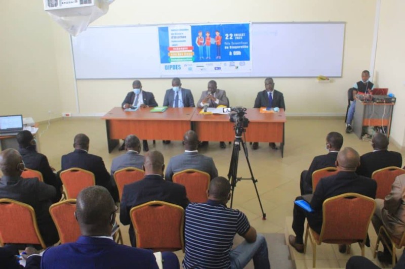 Pôle scientifique de Bingerville : Une Journée annuelle des stages et d ...