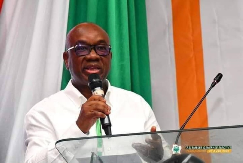 Assemblée générale élective de la FIF: YACINE IDRISS DIALLO élu nouveau ... Assemblée générale élective de la FIF: YACINE IDRISS DIALLO élu nouveau ...